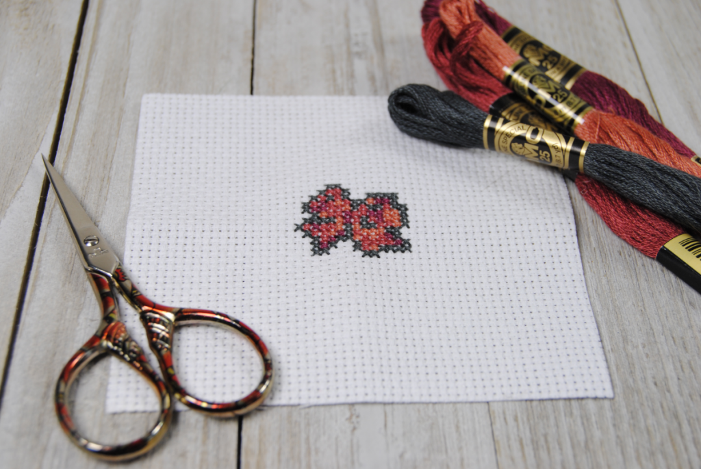 Cross Stitch Beginner's Guide - Learn to Cross Stitch - Sirithre