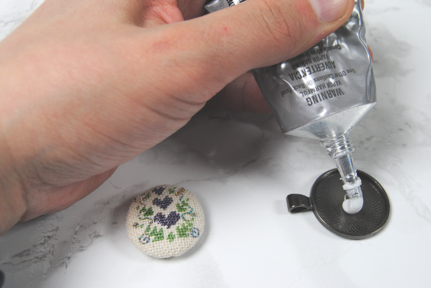 Pendant Tutorial + Free Cross Stitch Heart Flower Pattern ⋆ Sirious ...