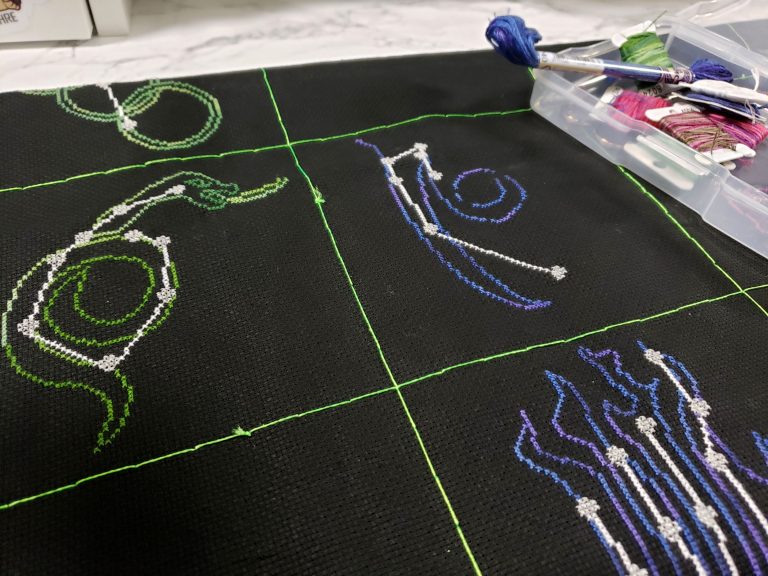 Gridding for Cross Stitch: Techniques to Help With Counting Stitches ⋆