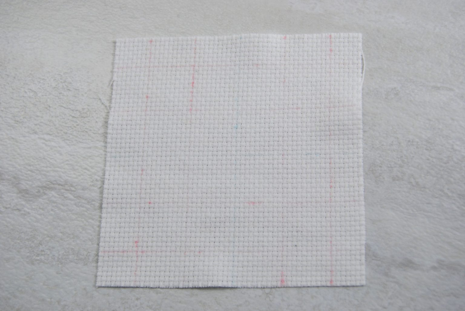 Gridding for Cross Stitch: Techniques to Help With Counting Stitches ⋆