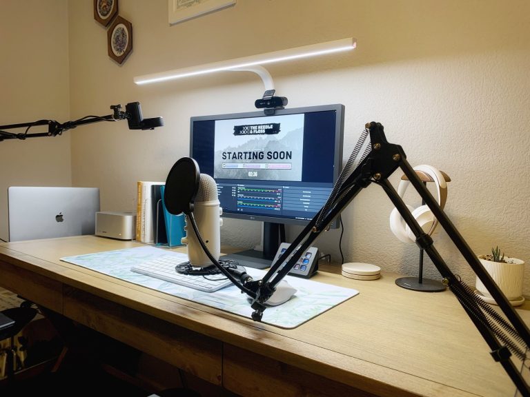 Streaming Setups for Crafts: Share your Hobbies With the World!