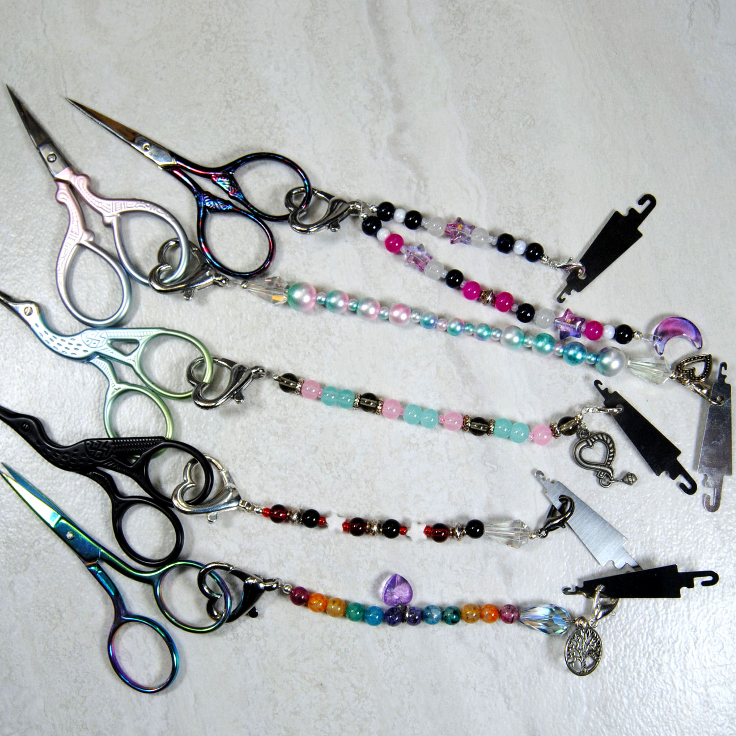 Beaded Scissor Fobs: How to Make Your Own ⋆ Sirious Stitches